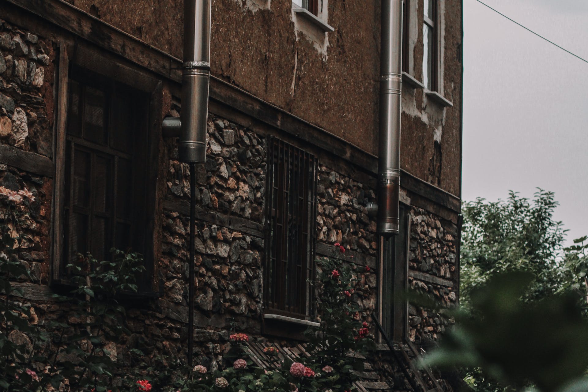 Importance of Gutter Maintenance for Your Northeast Ohio Home